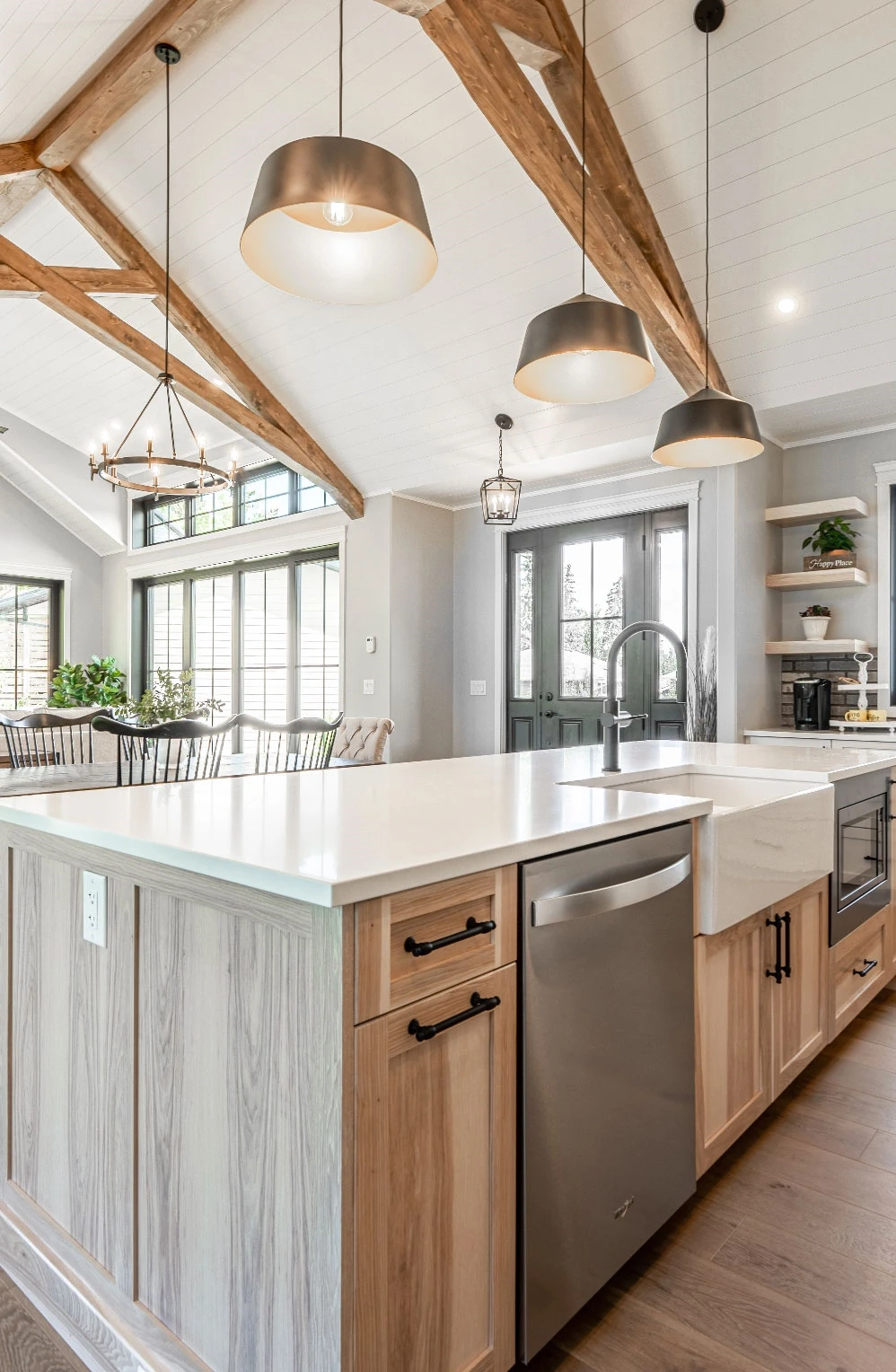 Zak’s | HOMES & COTTAGES